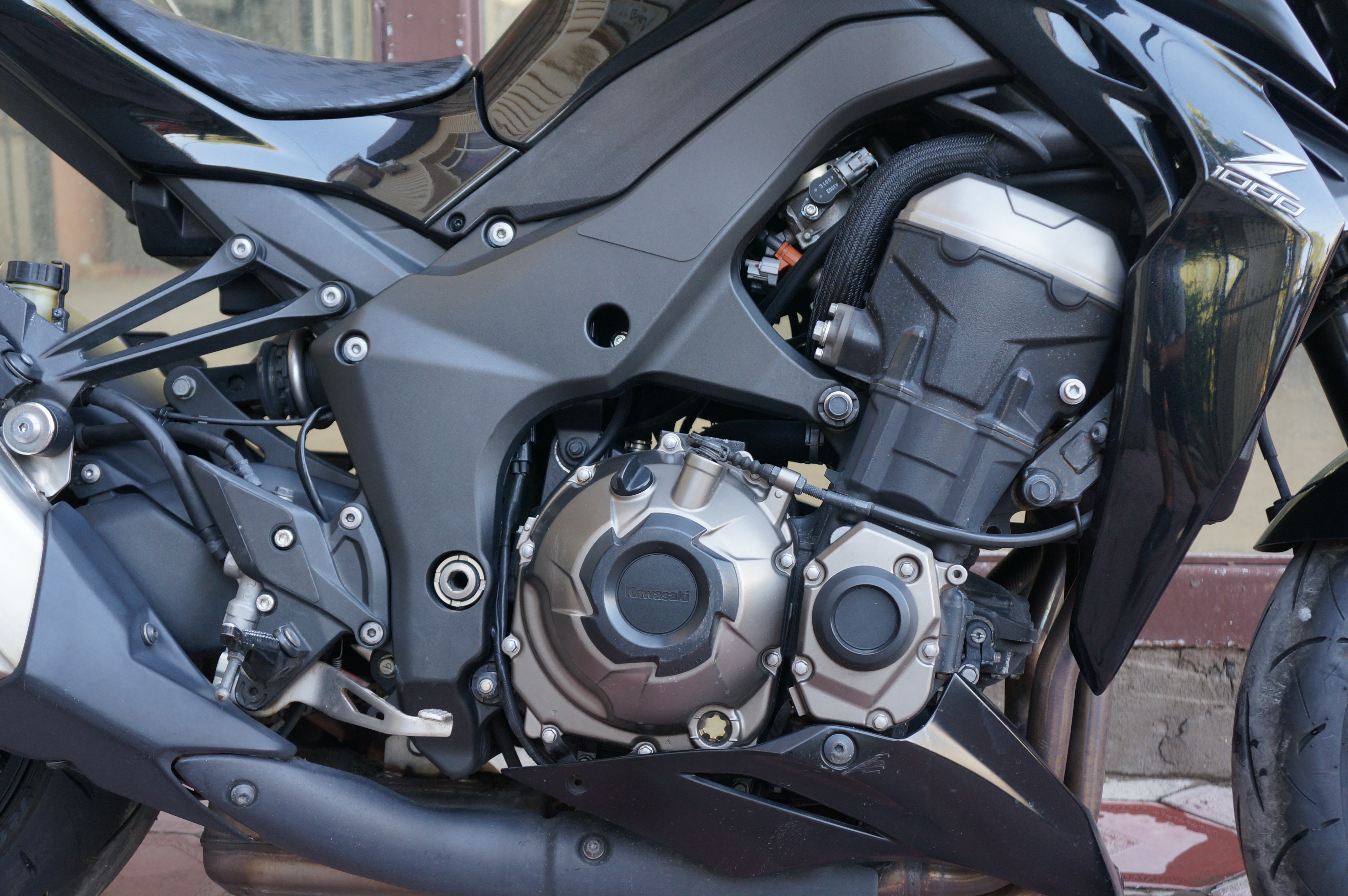 KAWASAKI Z1000