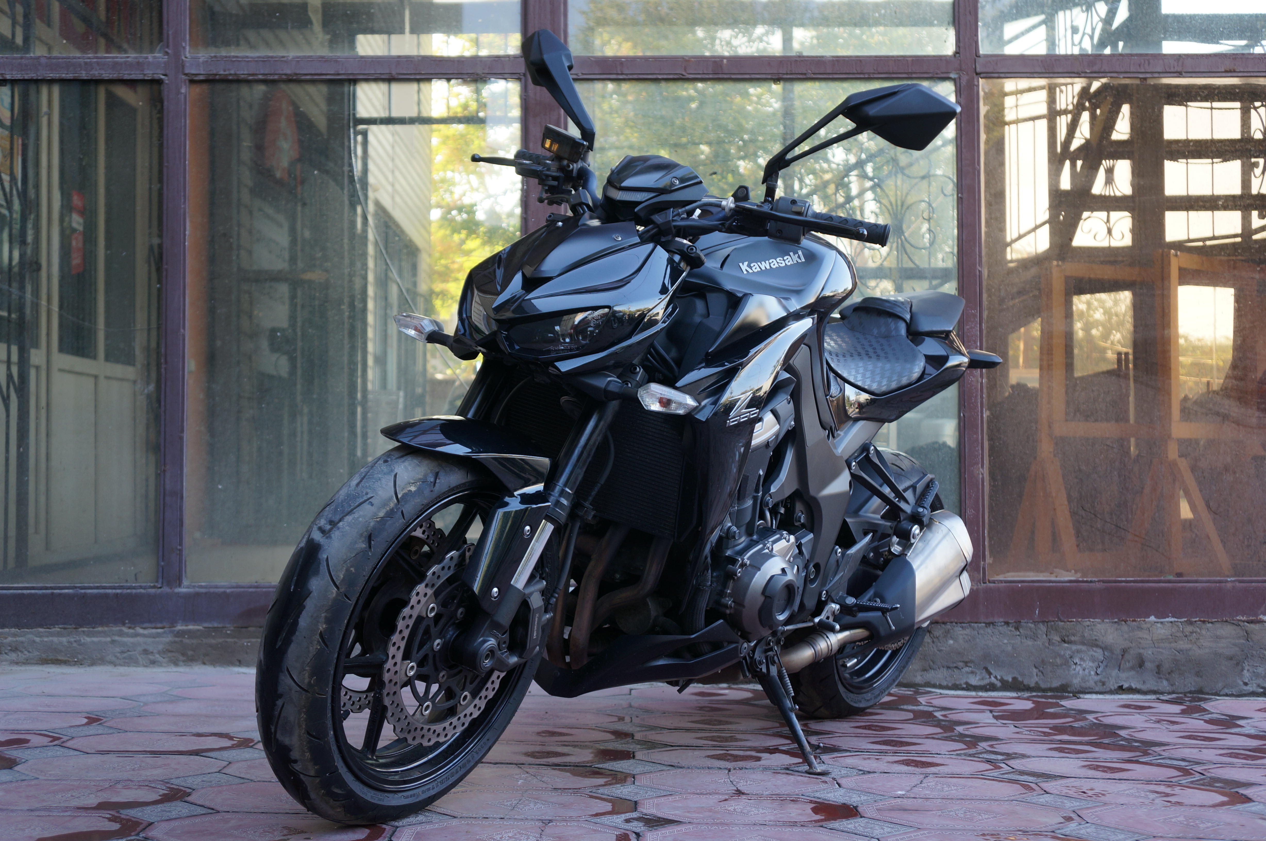 KAWASAKI Z1000